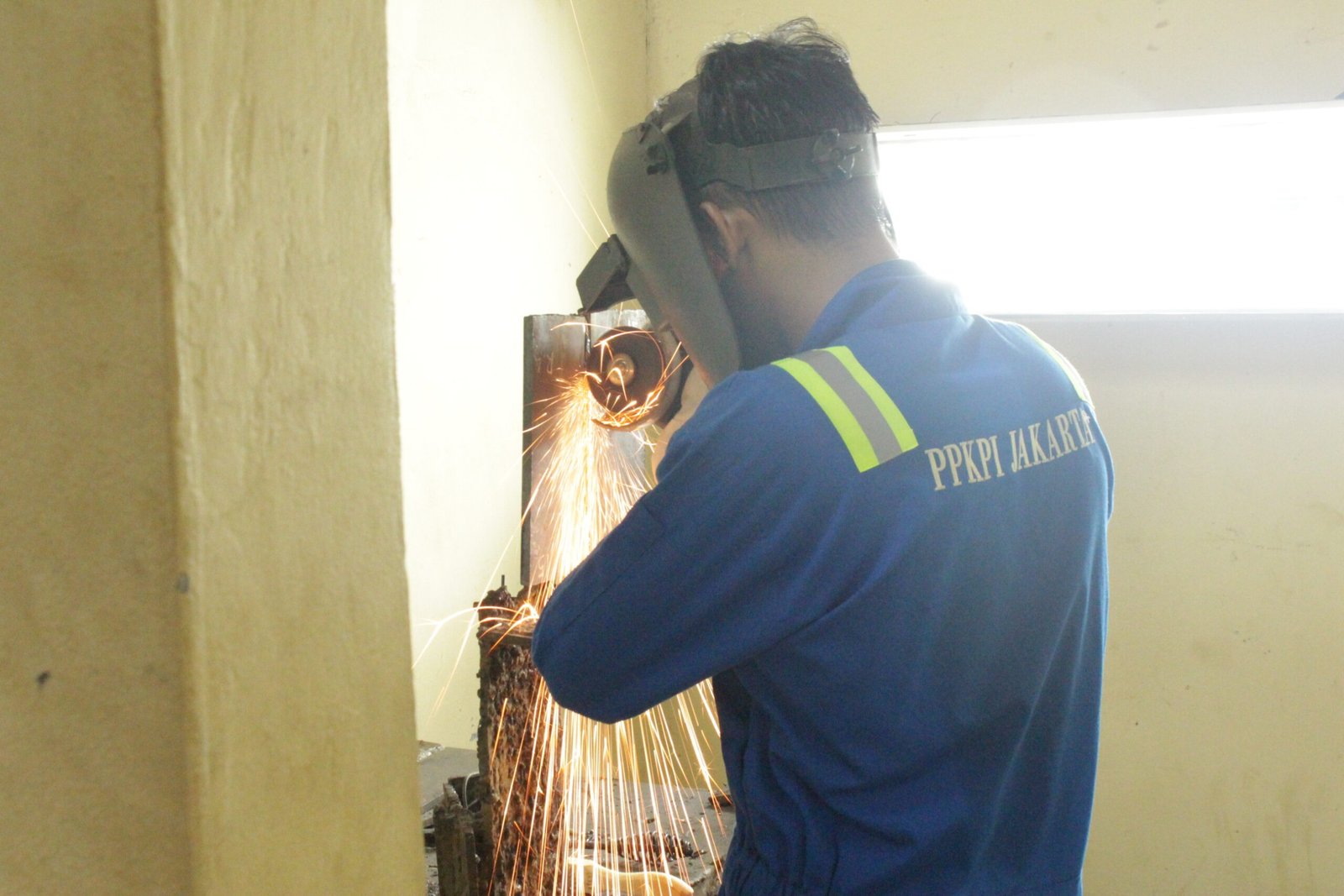 PPKPI - Kenapa Memilih PPKPI untuk Belajar Las Listrik?